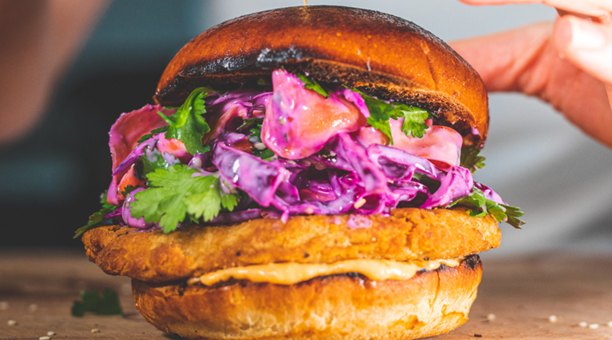 Kimchi TiNDLE Chick*n Burger — Mighty Plants